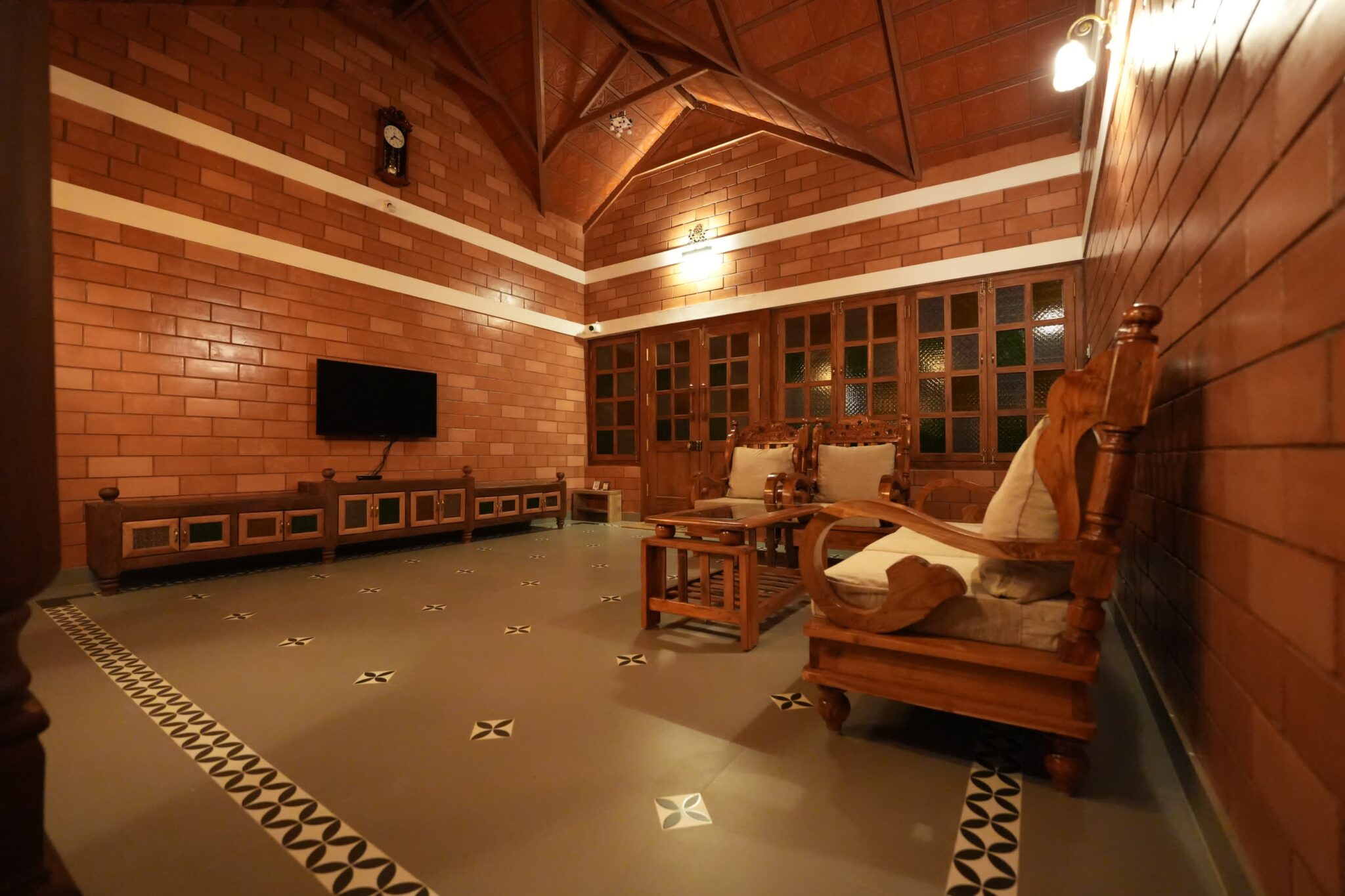 ssinterlockbricks.in - Mud and Concrete interlocking wall bricks